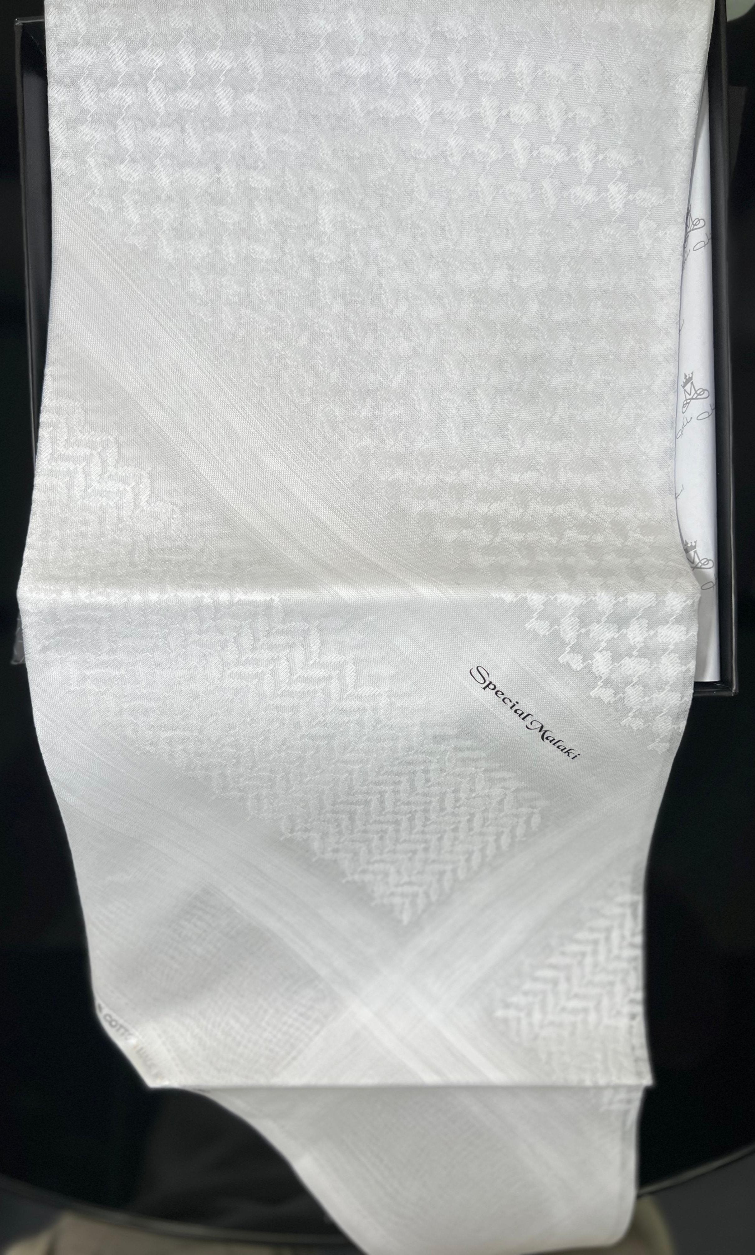 شماغ سبيشل ملكي الانجليزي – nasfa